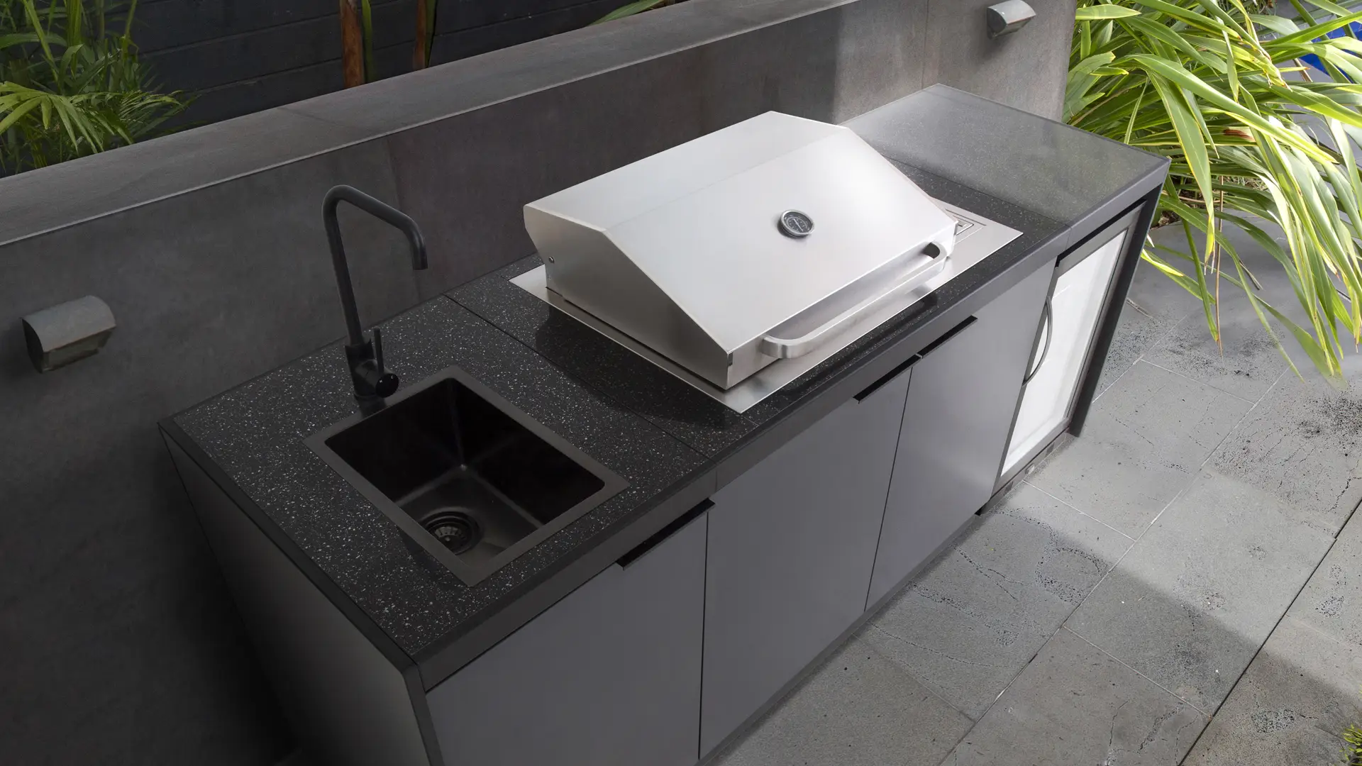 Why an Outdoor Kitchen Could Be Perfect for Your Entertaining Area ...